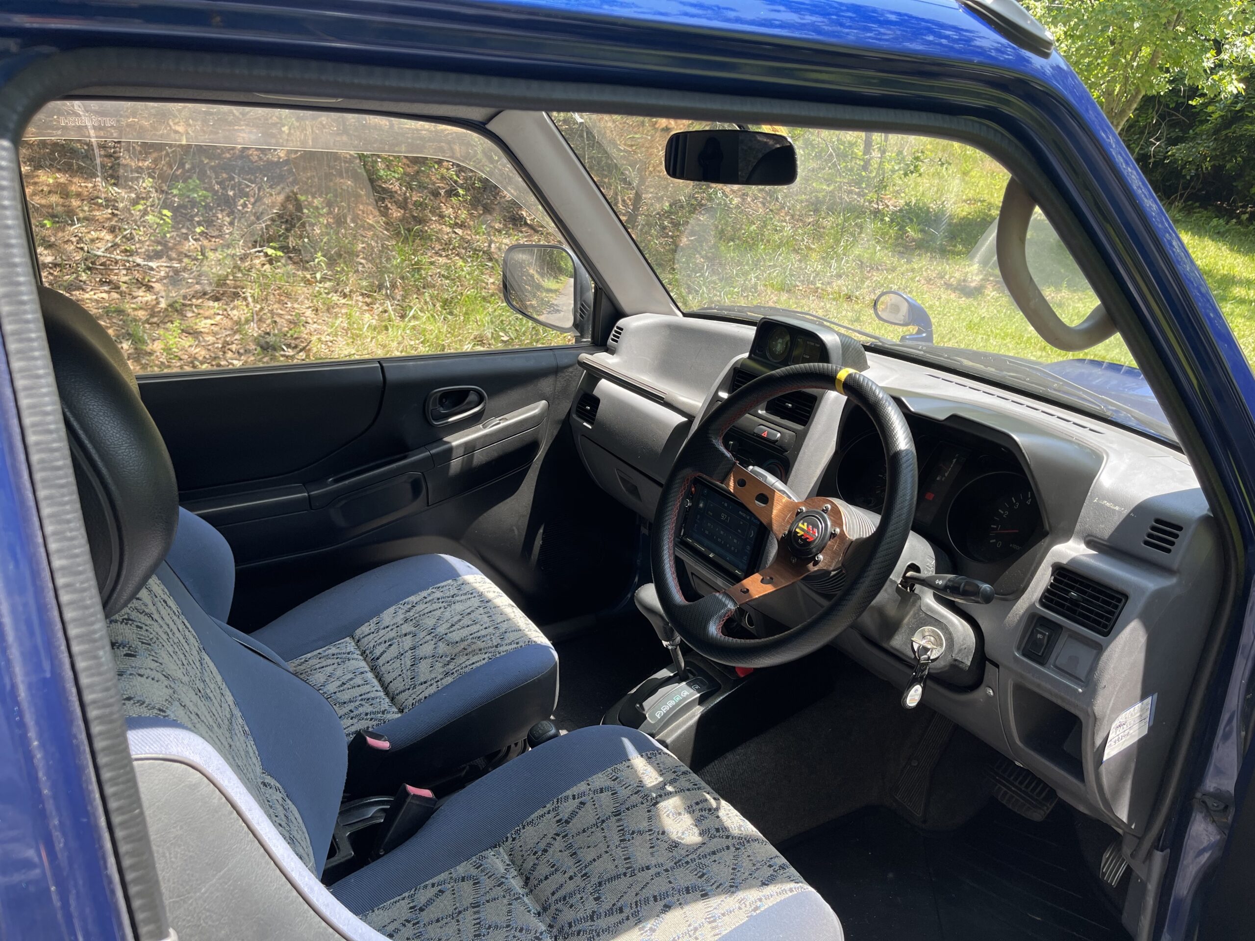 1995 Mitsubishi Pajero Mini - Hoshi Motion